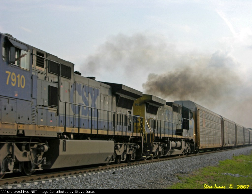 CSX 7910,9036 Q210 and I get the friendly wave!